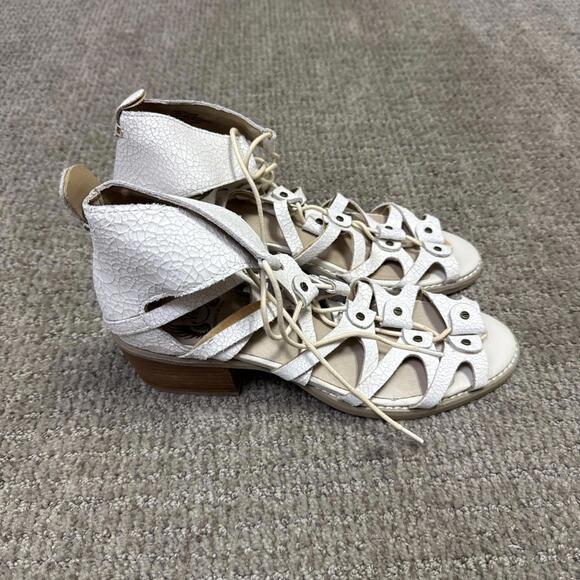 Von Dutch | Shoes | Von Dutch Tighten Up Sandals White Womens Size 75 ...
